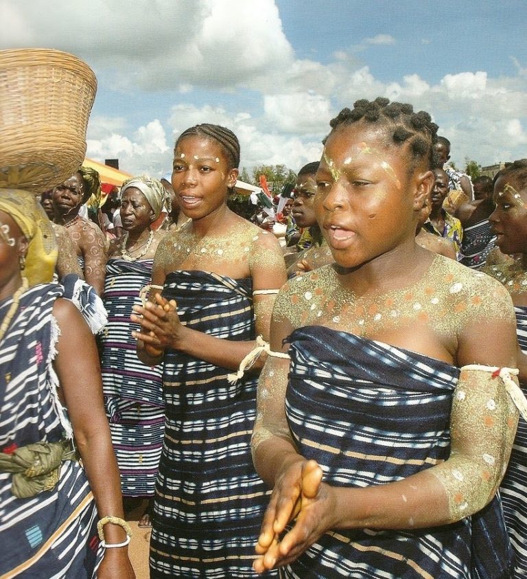 Trésors vivants : culture et traditions du peuple Akan de Côte d’Ivoire ...